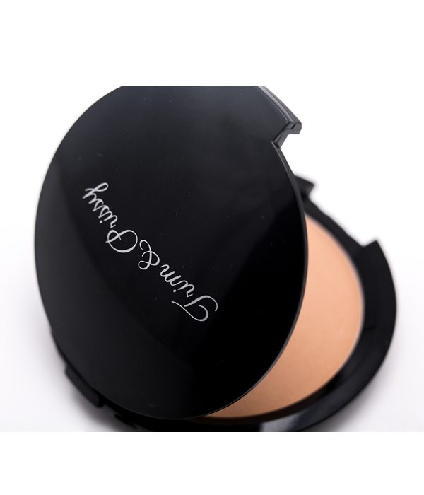 Translucent pressed powder – Trim and Prissy